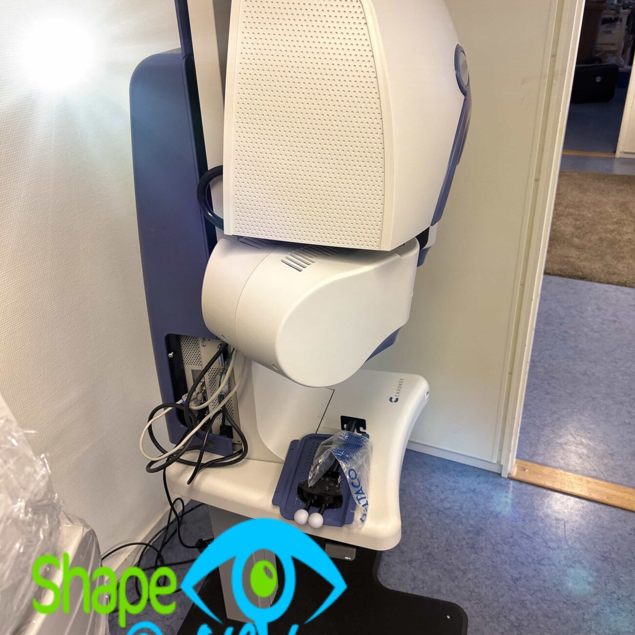 Chronos Automated Binocular Refraction System from Topcon